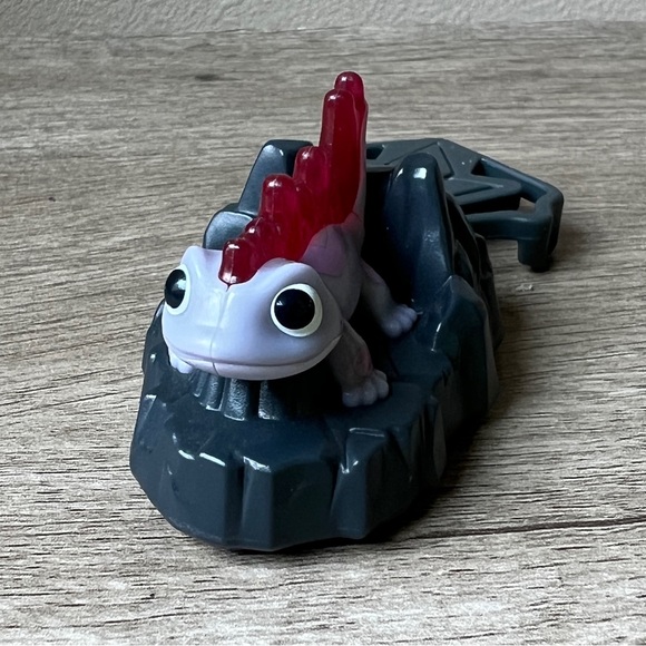 Disney | Toys | Disney Frozen 2 Salamander Toy With Launcher Mcdonalds ...